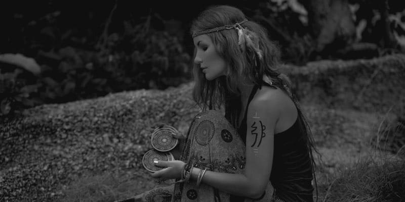 9 Tips from Expert Tarot Readers for Beginners